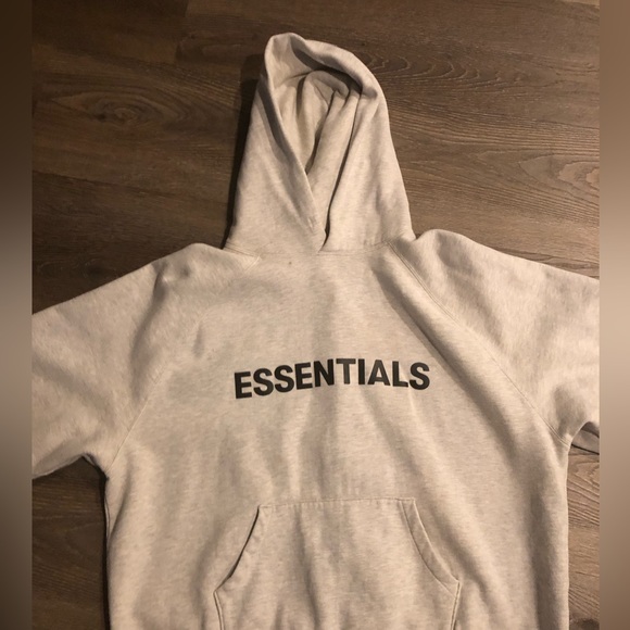 Essentials | Shirts | 0 Authentic Stylish And Cozy Fear Of God ...